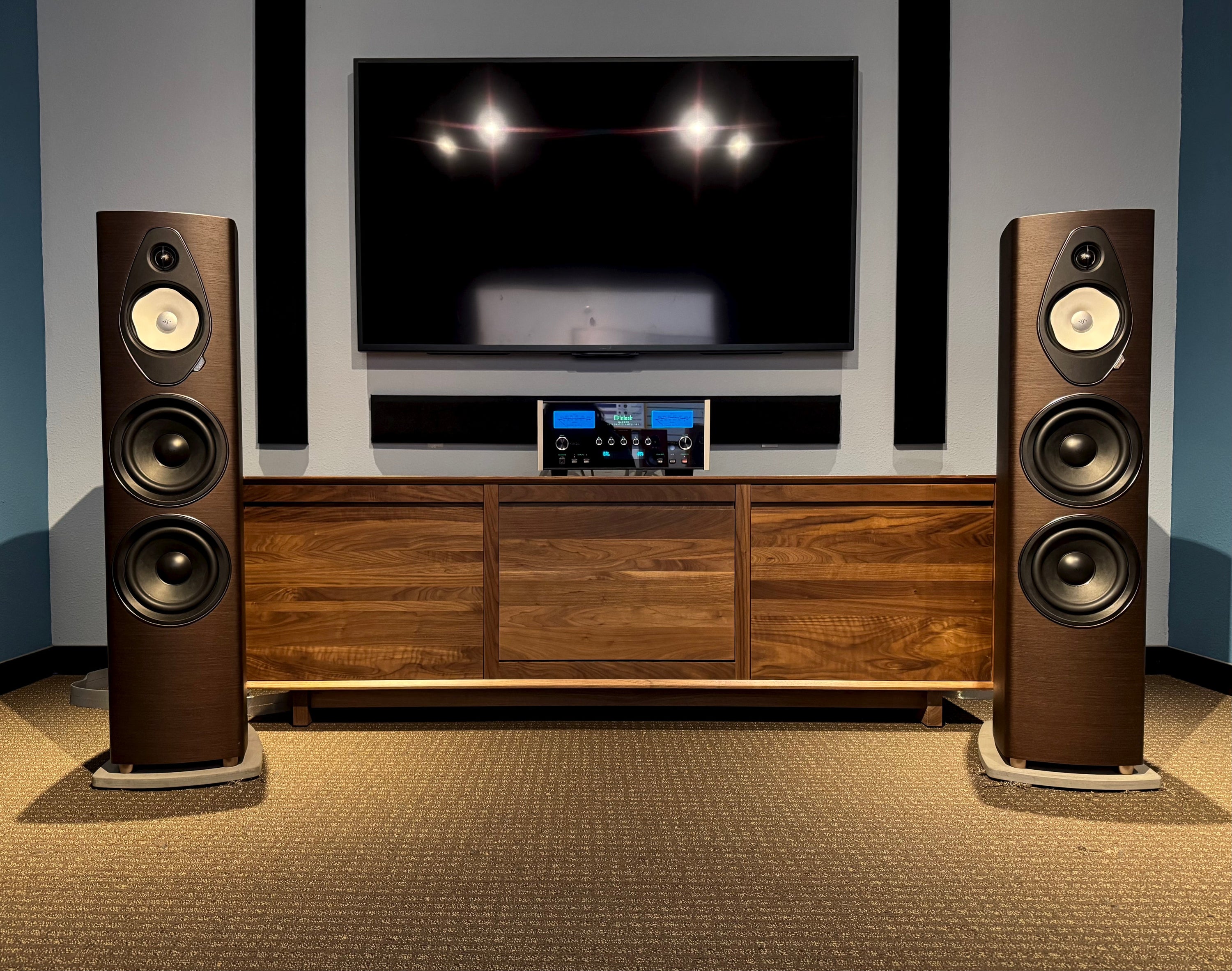 Saturday Sessions with McIntosh MA8950 and Sf Sonetto VIII G2 loudspea ...